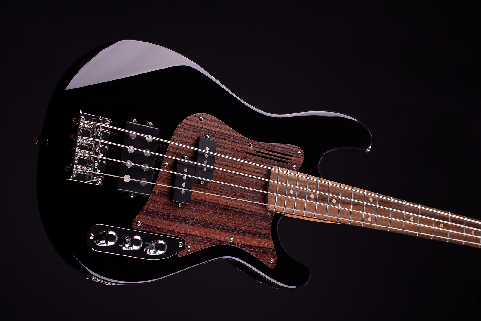 Topaz Bass TB-1400